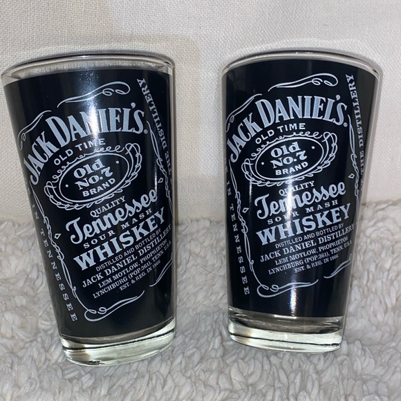 Jack Daniels | Dining | 2 Jack Daniels Tennessee Whiskey Birthday Pints ...